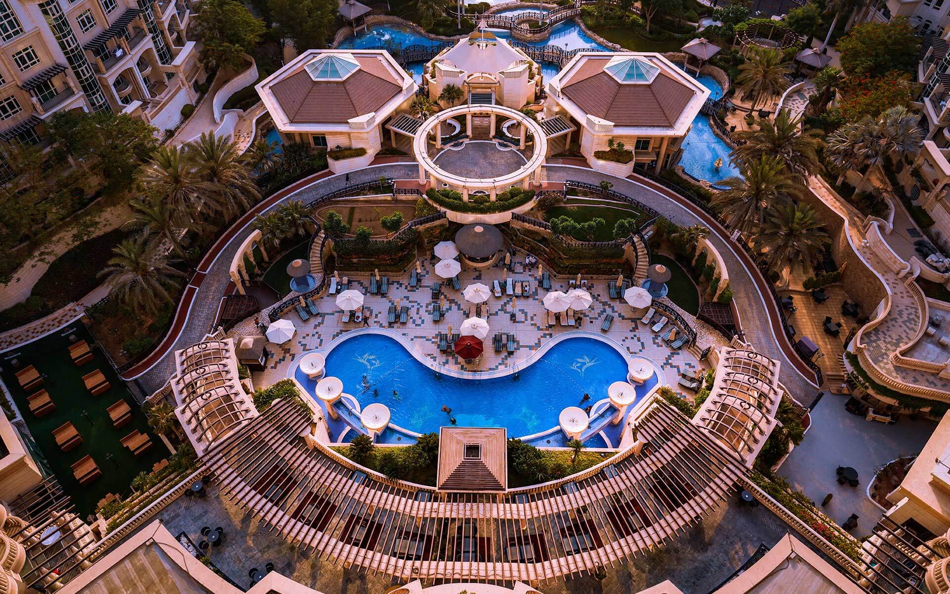 Swissôtel Al Murooj Dubai – Luxury Hotel in the UAE | One of the Best ...